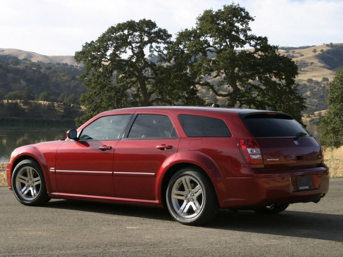 Dodge Magnum 6.1 i V8 SRT-8 (432 Hp)